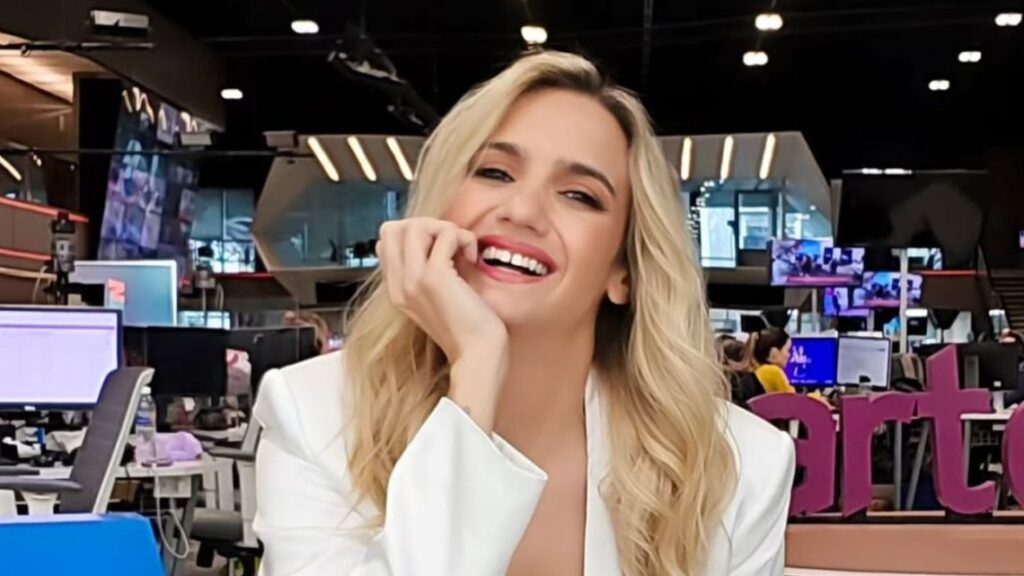 Naza Di Serio anunció que será panelista del nuevo programa de Moria ...